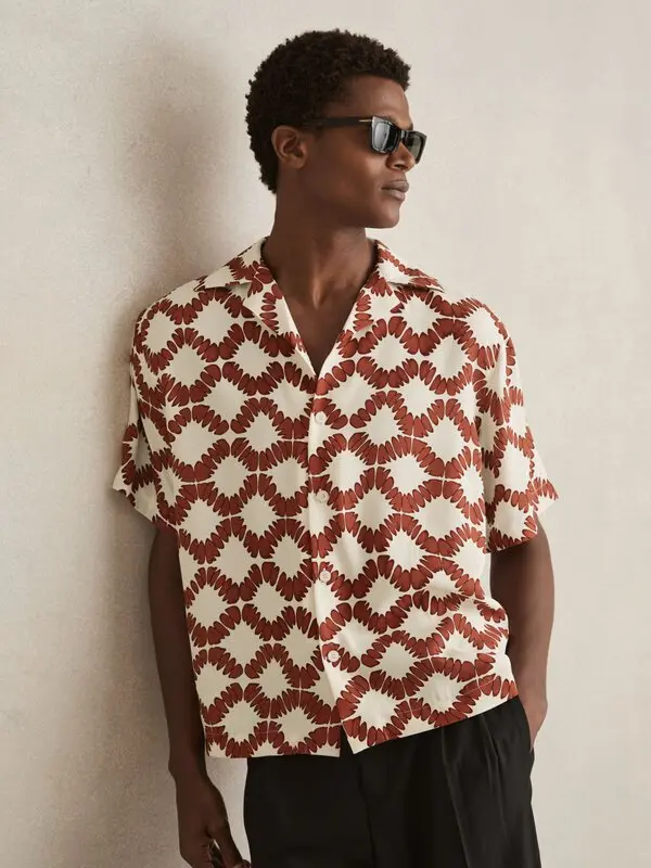 REISS Makarb Abstract Floral Print Cuban Shirt - Off White/rust