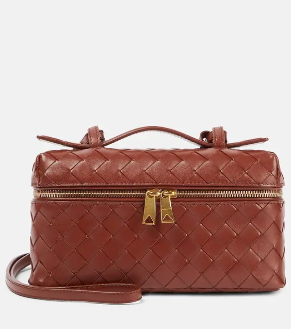 Bottega Veneta Intrecciato Leather Vanity Bag - Brown
