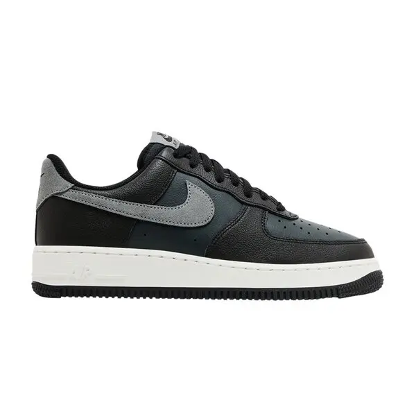 Nike Force 1 '07 Lv8 Sneakers - Black