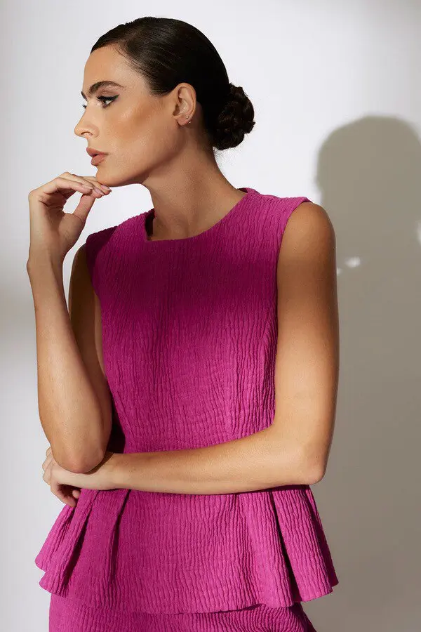Natori Textured Cotton Jacquard Peplum Top