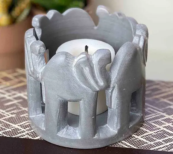 GLOBAL CRAFTS Circle Of Elephants Soapstone Scu Lpture Votive