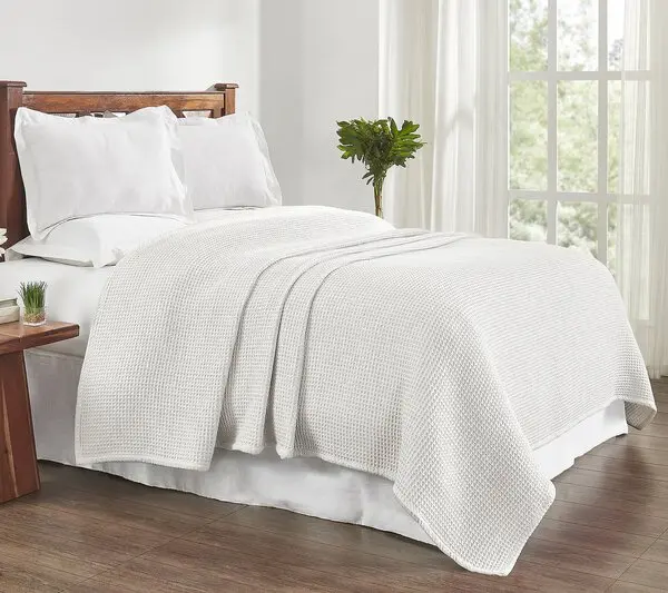 Tahari Home Samantha Soft Waffle Textured Cotton Blanket, F/q