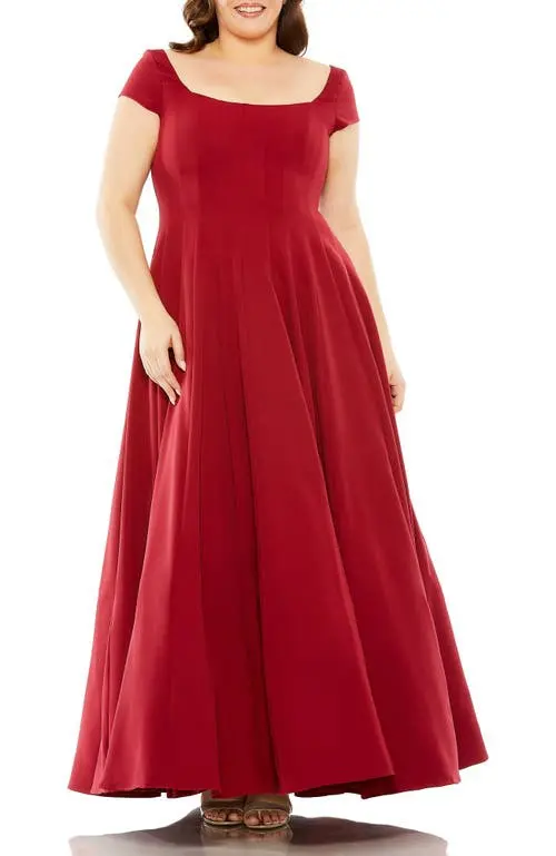 Mac Duggal Structured Ball Gown With Square Neck - Wine