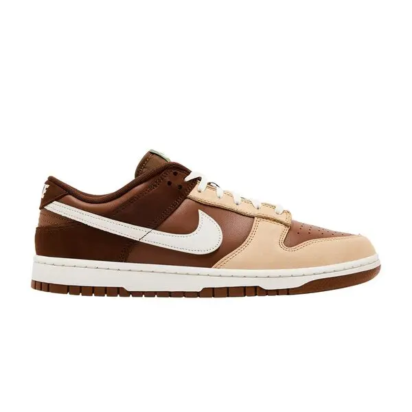 Nike Dunk Low Sneakers