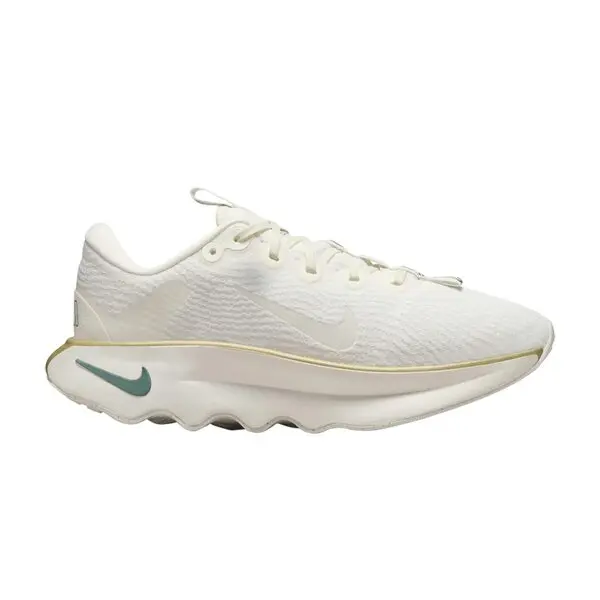 Nike Motiva Sneakers - White