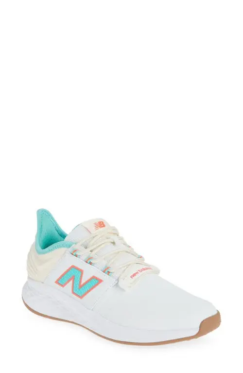 NEW BALANCE Fresh Foam Roav V2 Spikeless Golf Shoe - Seashell
