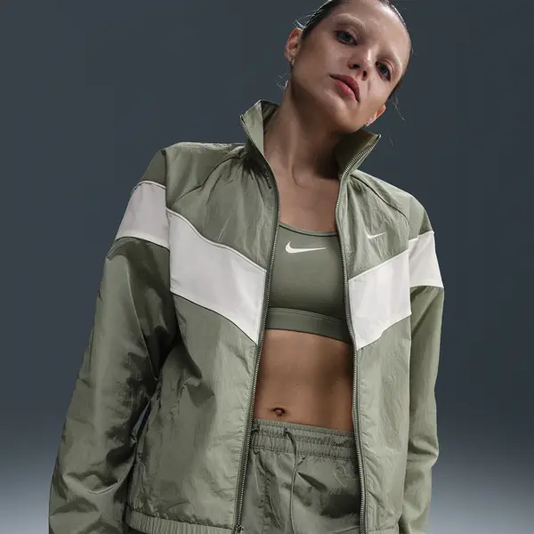 Nike Windrunner Loose Uv Woven Full-zip Jacket - Green