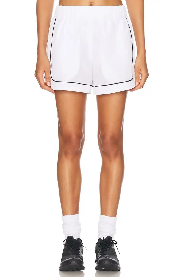Alo Yoga Motivate Track Short - White & Black