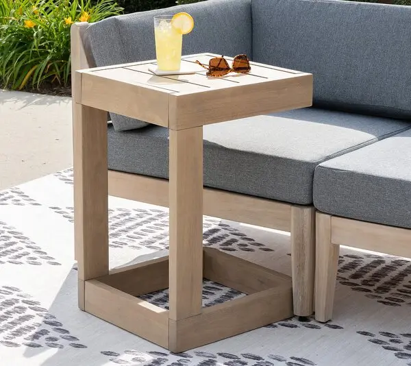 LINON Home Summerlyn C Table Natural