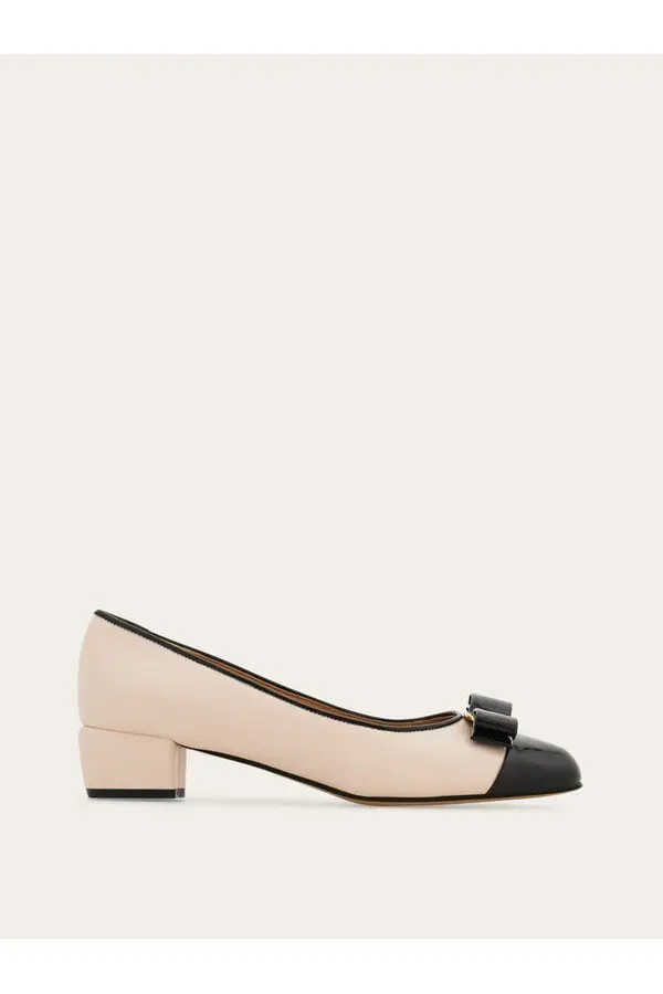 FERRAGAMO Vara Pump - Natural