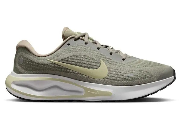 Nike Journey Run Sneakers