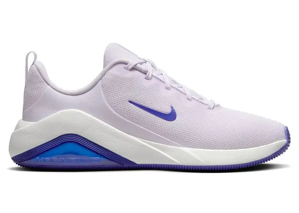 Nike Bella 7