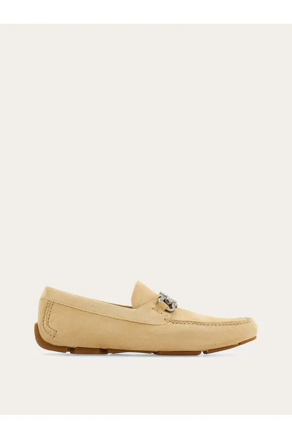 FERRAGAMO Driver With Gancini Ornament - Natural