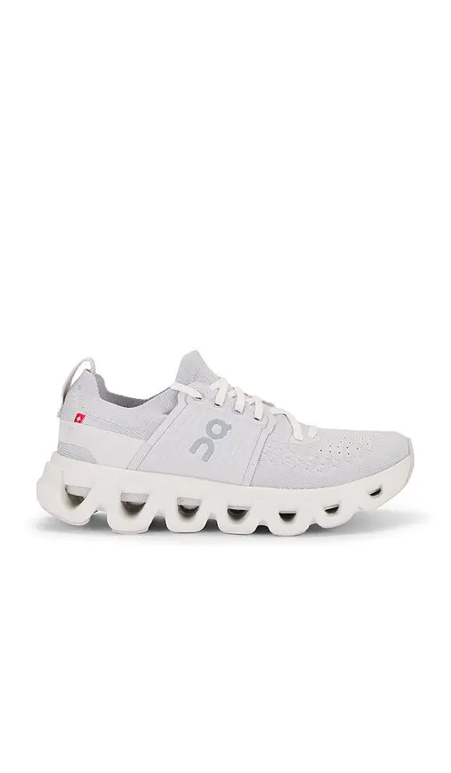 On Cloudswift 4 Sneaker - Wolf & Sand