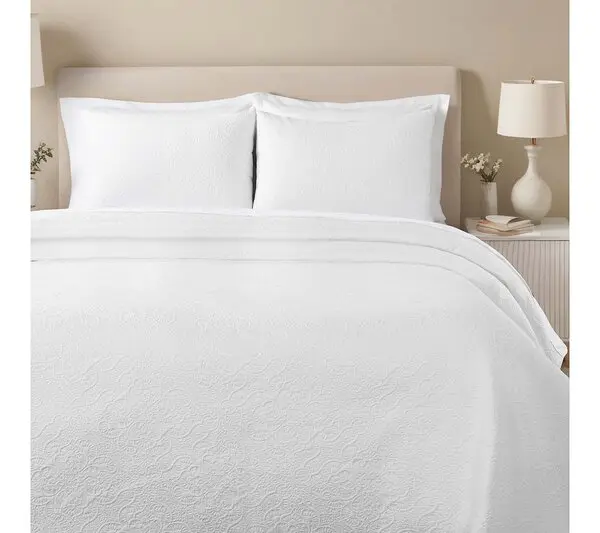SUPERIOR Enzy Floral Matelasse Bedspread And Sham Set, King