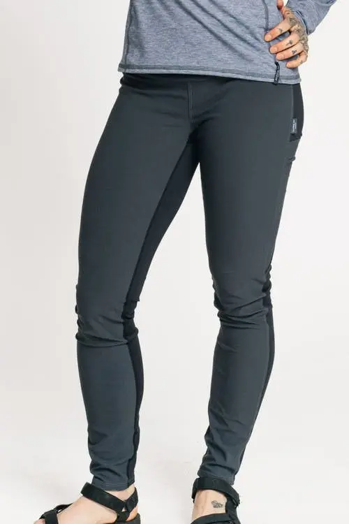 ALPINE FIT Bushwhacking Curvy Fit Leggings