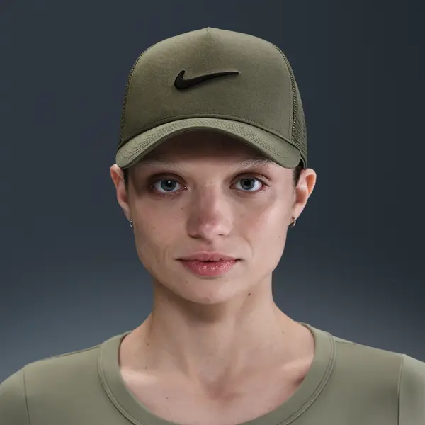 Nike Rise Structured Trucker Cap - Green | Editorialist