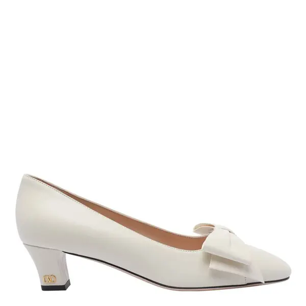 Valentino Garavani Bowbow Decollete With Heel - White