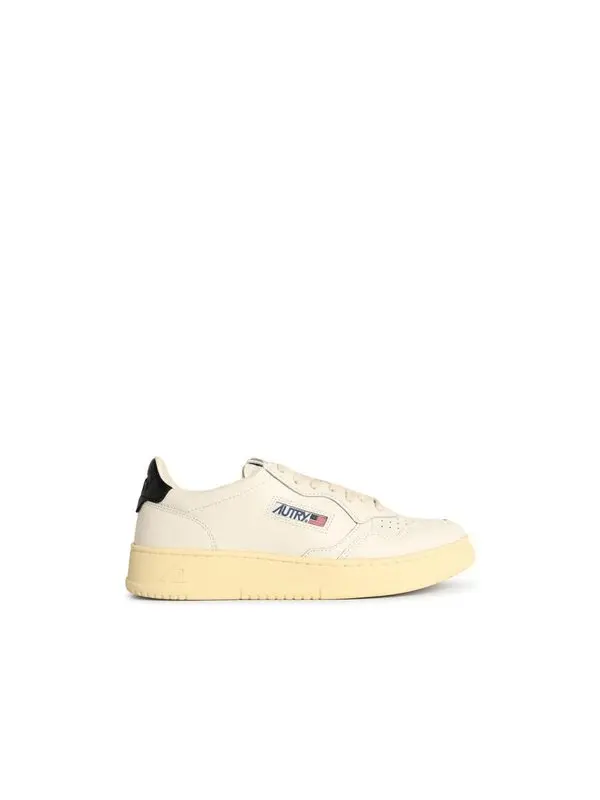 AUTRY Medalist Leather Sneakers - White