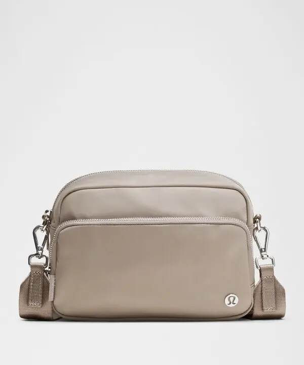 Lululemon Everywhere Crossbody Bag 3l - Warm Ash Grey
