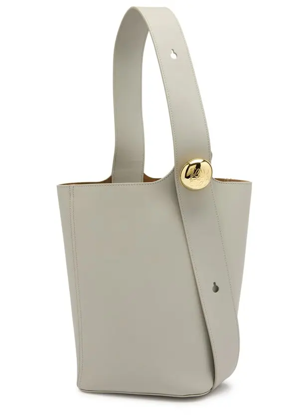 Loewe Pebble Medium Leather Bucket Bag - Grey