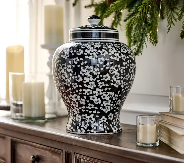 Dennis Basso As Is Hotel Du Cobb Medium Ginger Jar Center Piece Basso