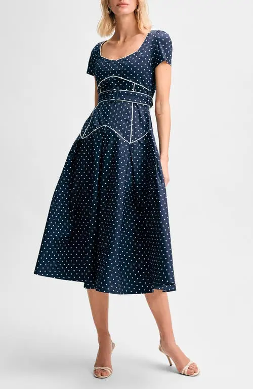 ISAAC MIZRAHI NEW YORK Pleated Belted Fit & Flare Midi Dress - Navy/ White Dot