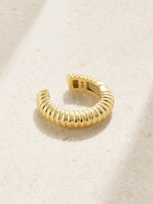 STONE AND STRAND Demi 14-karat Ear Cuff