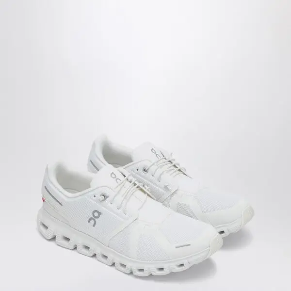 On Cloud 6 Sneaker - White