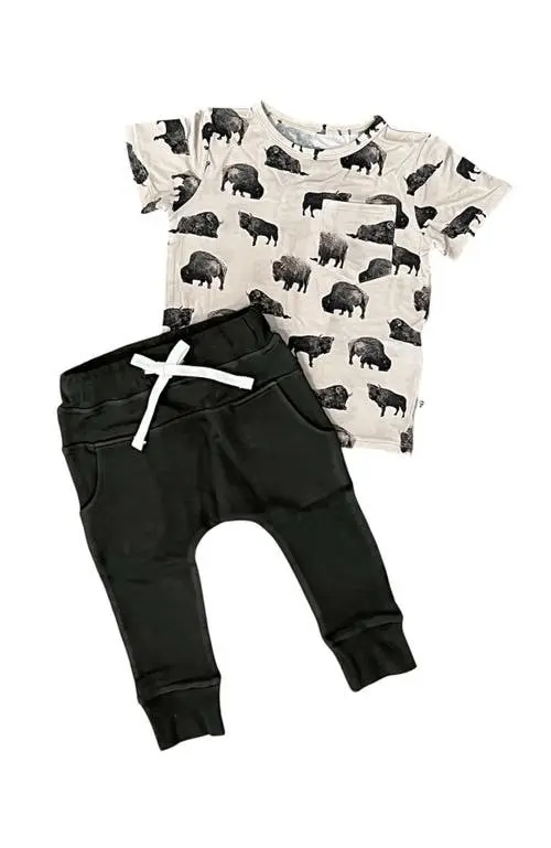 LAREE + CO Pocket Tee And Jogger Set
