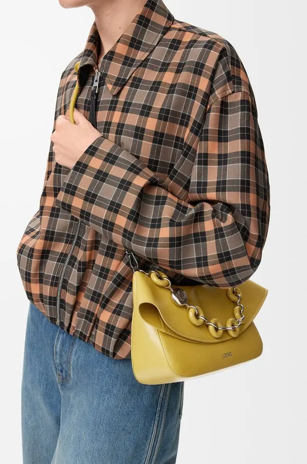 Loewe Medium Ola Bag In Smooth Calfskin - Ginger