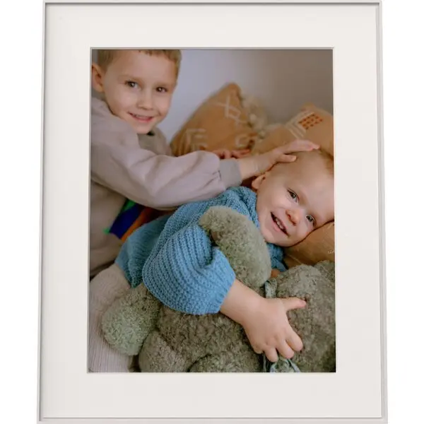 AURA FRAMES Walden 15-inch Digital Photo Frame