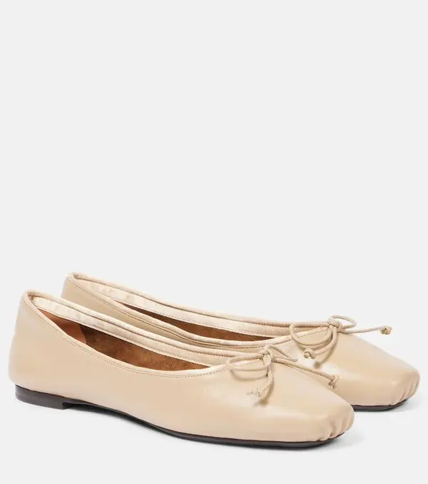 Khaite Charlotte Leather Ballet Flats - Beige