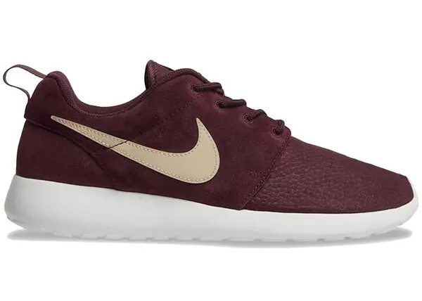 Nike Roshe One Suede Sneakers