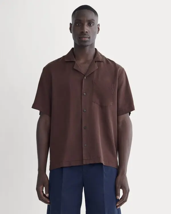 Everlane Resort Shirt In Butterlite - Dark Mahogany