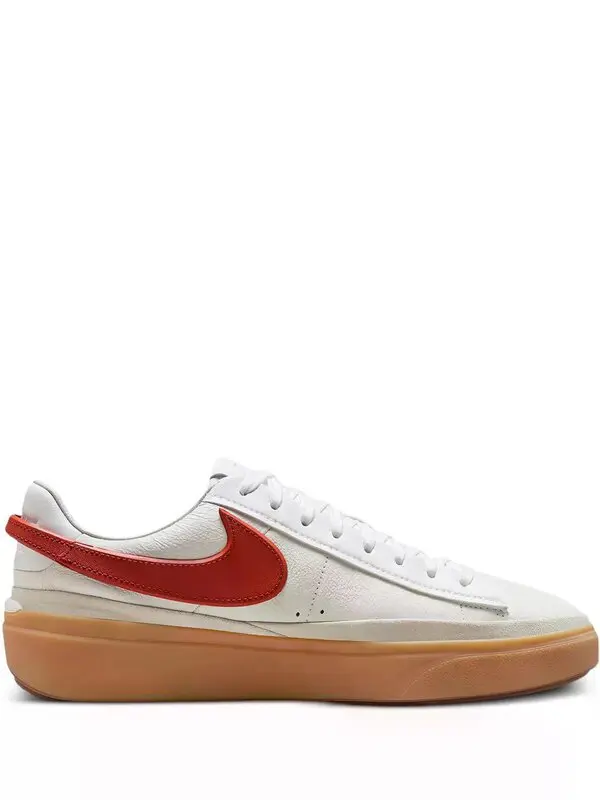 Nike Blazer Phantom Low Sneakers - White