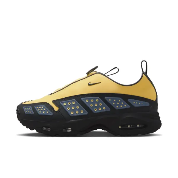 Nike Air Max Sndr Sneakers