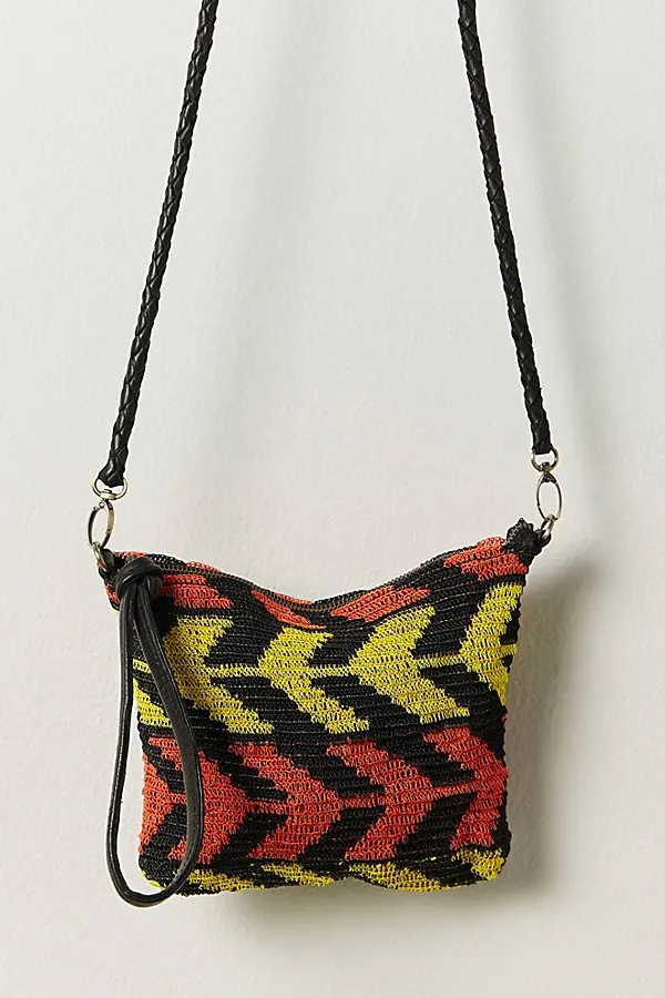ENSHALLA Chevron Pattern Clutch
