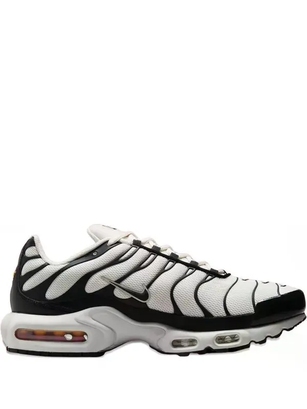 Nike Air Max Plus Panda Sneakers