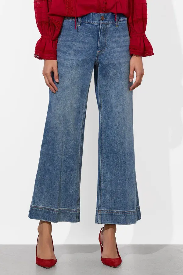 Alice + Olivia Slay Ankle Jean