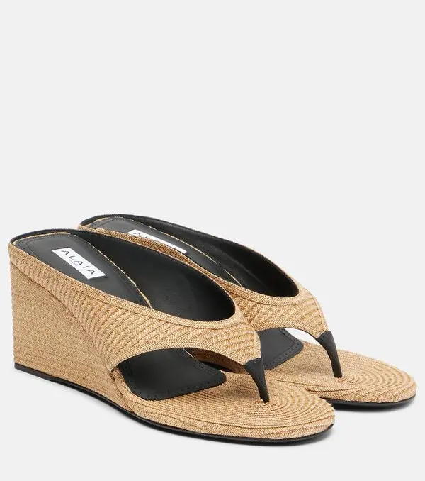 Alaïa Cube 75 Woven Wedge Thong Sandals - Beige