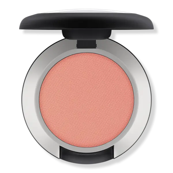 MAC COSMETICS Powder Kiss Matte Eyeshadow - Strike A Pose
