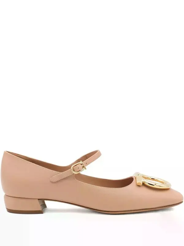 FERRAGAMO Vara Gancini Pumps