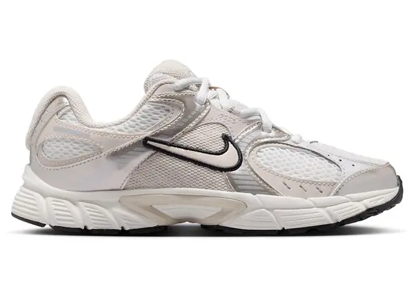 Nike V5 Rnr Light Orewood Brown Sneakers - Summit White/sail/black