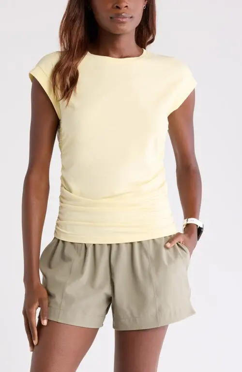 Zella Breezy Ruched Top - Yellow Flan