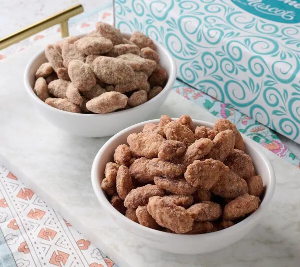 MASCOT PECAN SHELLING CO. Kim's Gone Nuts! Mascot 9 Oz Bags Of Pecans W/ Box