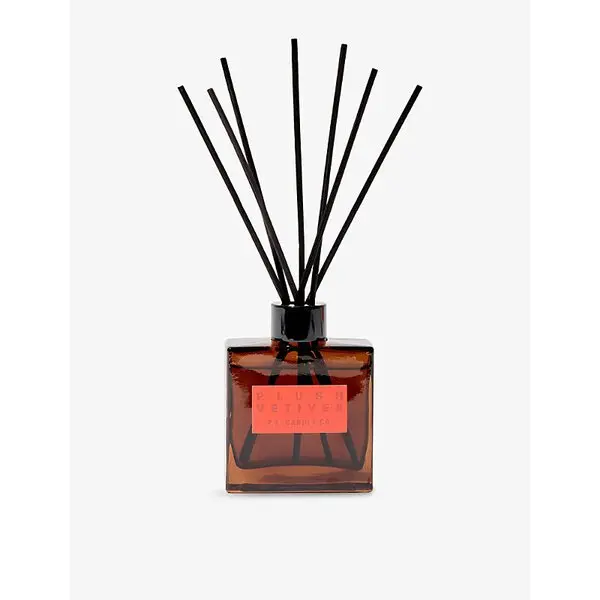P.F CANDLE CO Plush Vetiver Scented Diffuser 471g