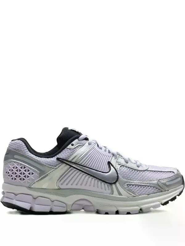 Nike Zoom Vomero Sneakers