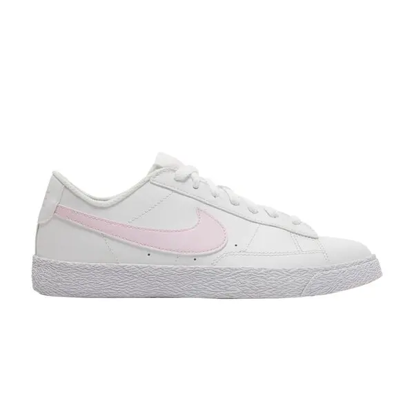 Nike Blazer Low Top Sneakers