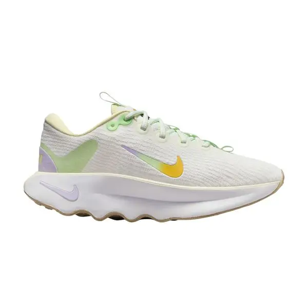 Nike Motiva Sneakers